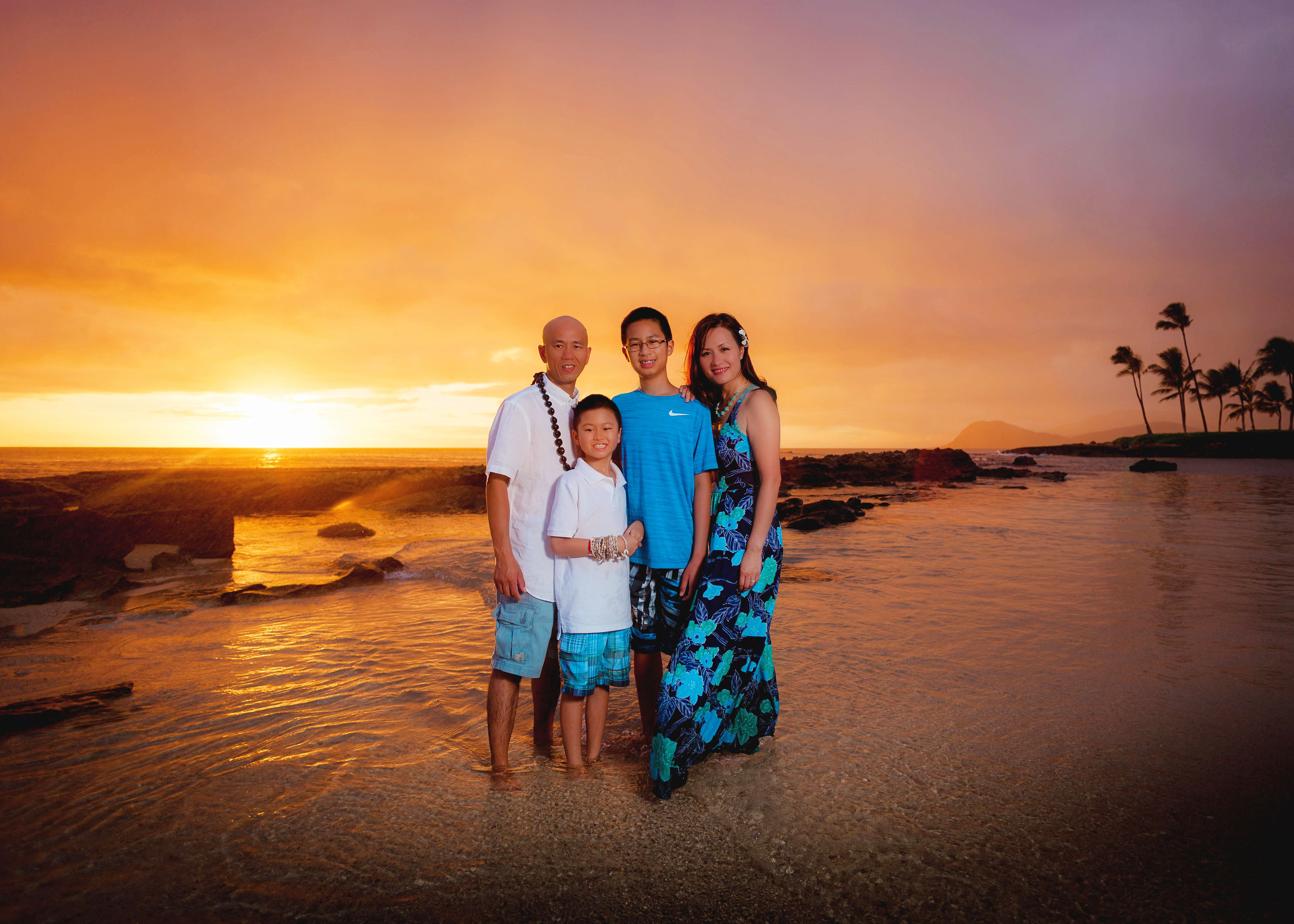 portraits-oahu-photographer-beach-photos-sunset-disney-aulani-koolina ...